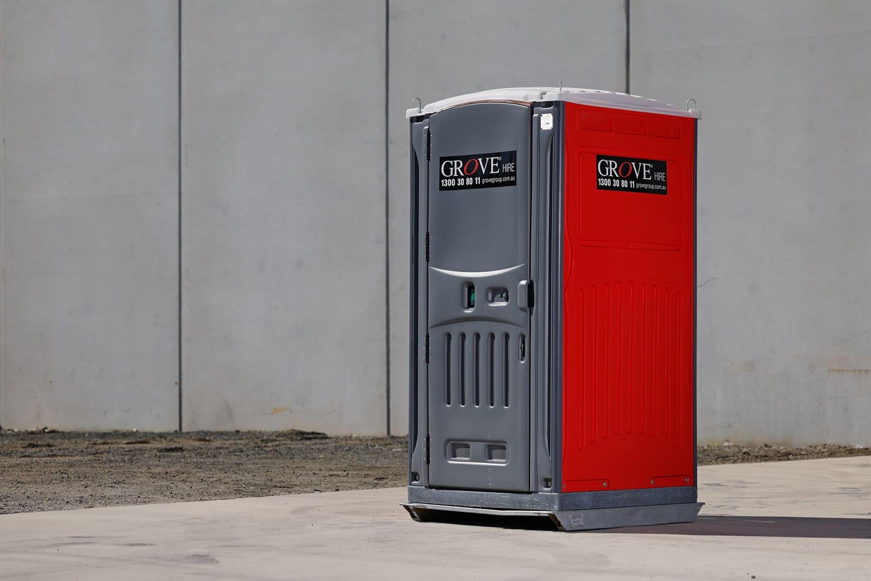 Toilets & Waste Tanks - Grove Hire